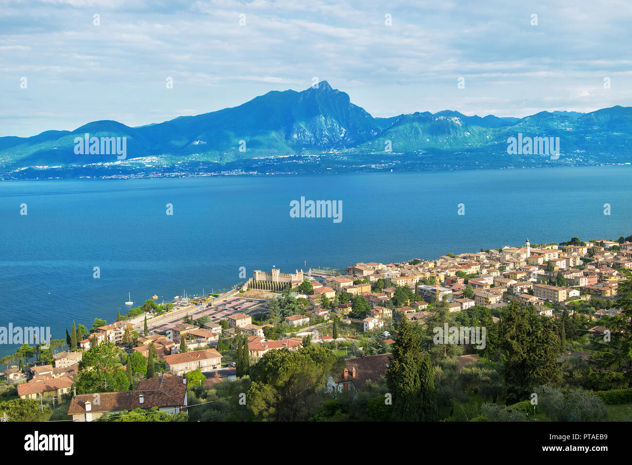 Lago benaco hi-res stock photography and images - Alamy