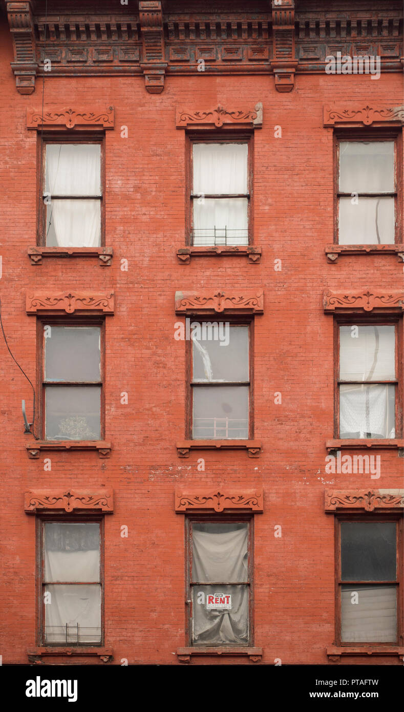 for rent sign in window Greenpoint Brooklyn Stock Photo - Alamy