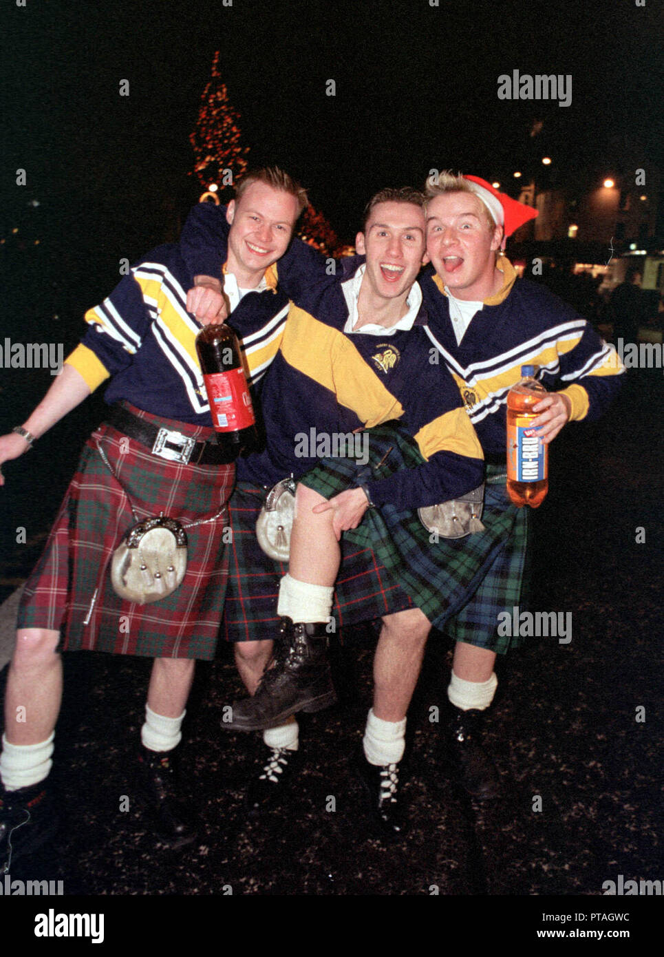 Edinburgh new year celebrations hi-res stock photography and images - Alamy
