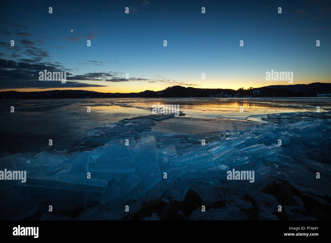 Ice cover hi-res stock photography and images - Alamy