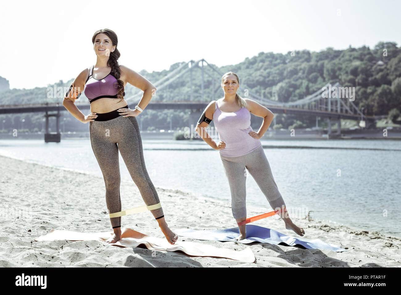 Good body shape hi-res stock photography and images - Alamy