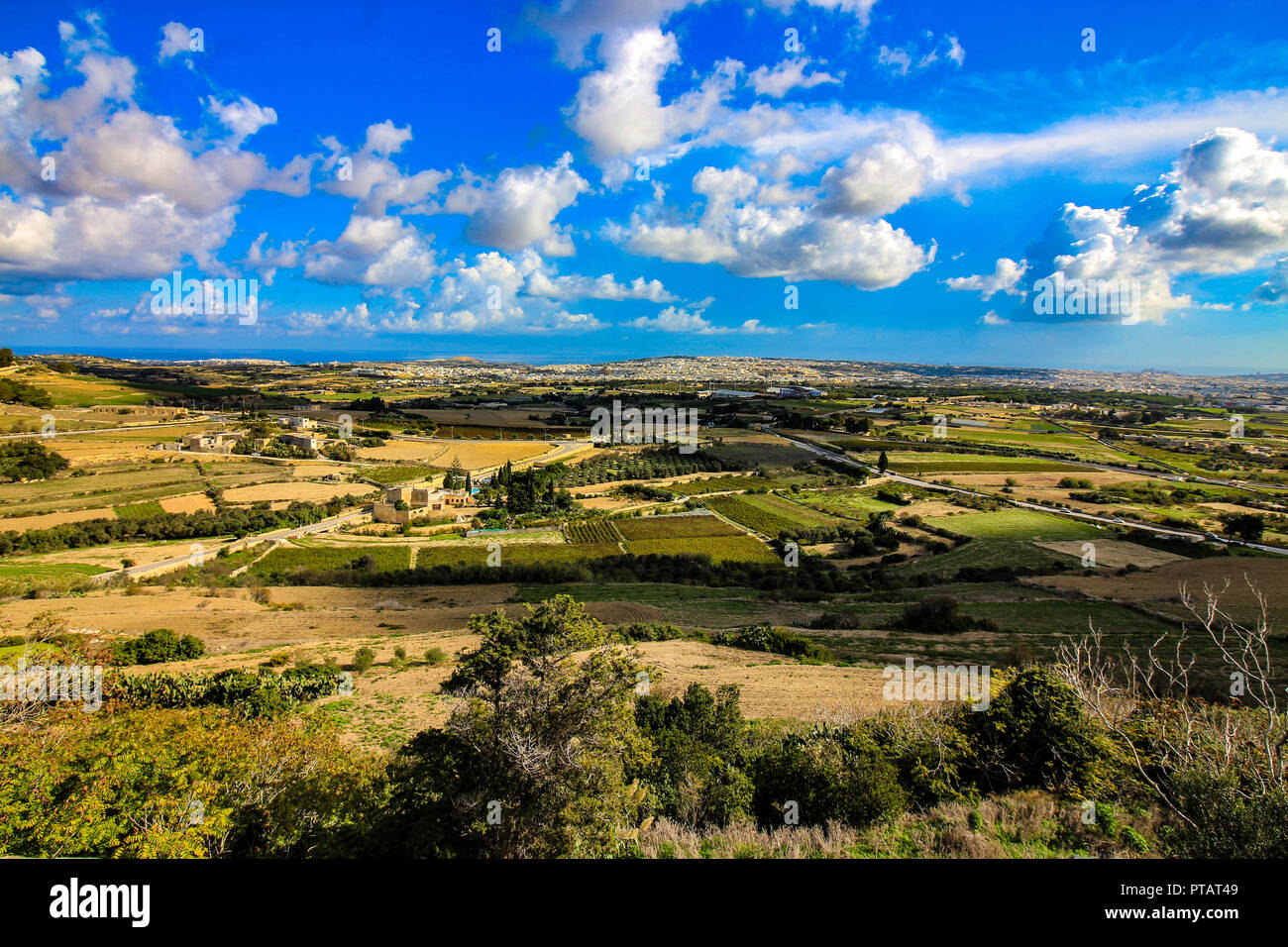 Maltese countryside hi-res stock photography and images - Alamy