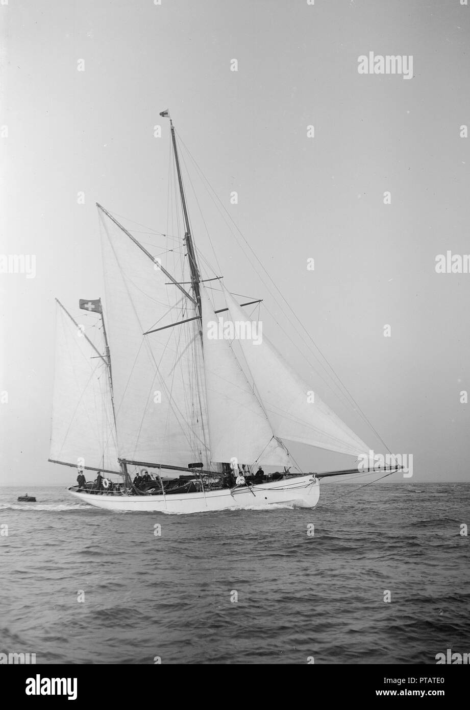 Gaff rig ketch Black and White Stock Photos & Images - Alamy