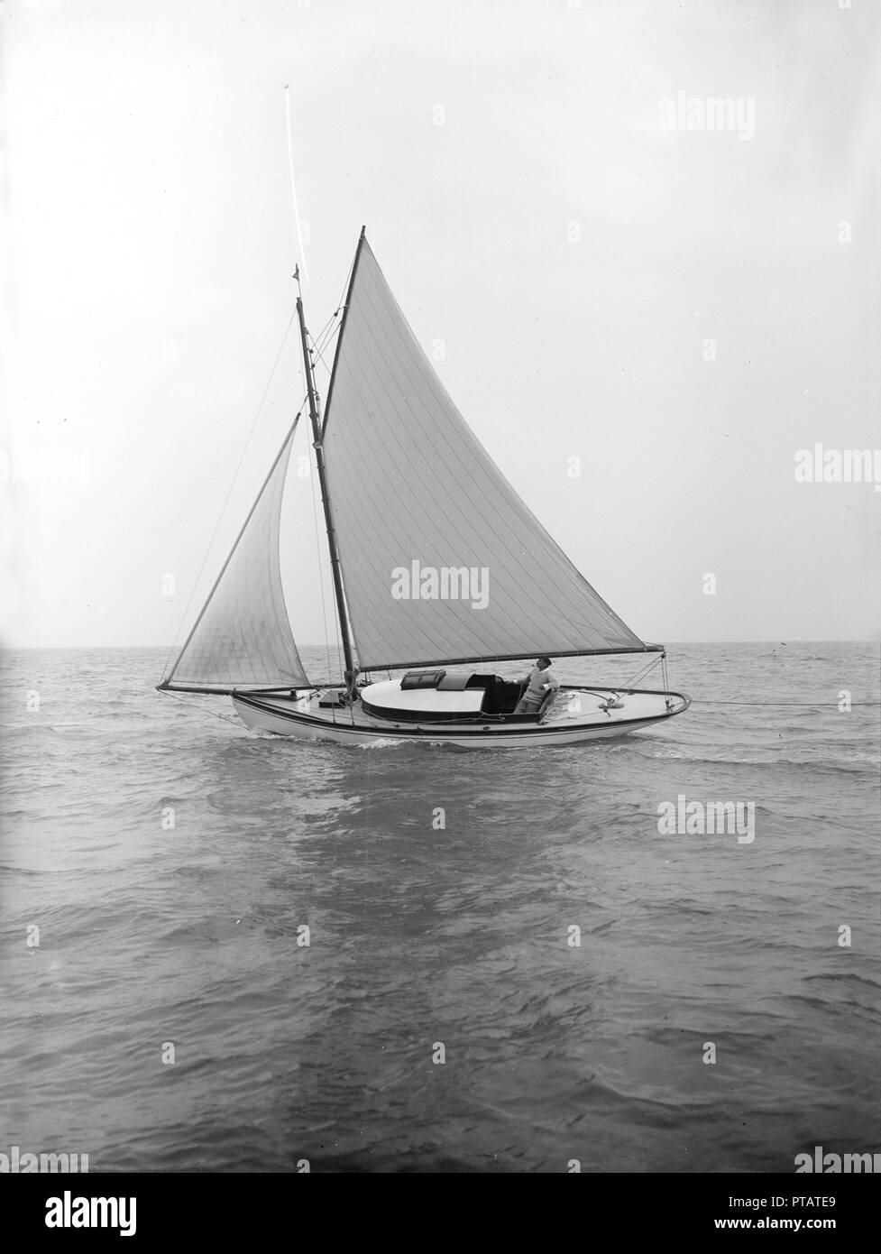 The gaff rigged yacht 'Nautilus', 1912. Creator: Kirk & Sons of Cowes ...