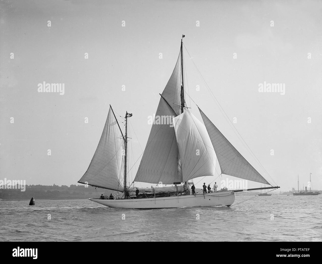 Ketch rig Black and White Stock Photos & Images - Alamy