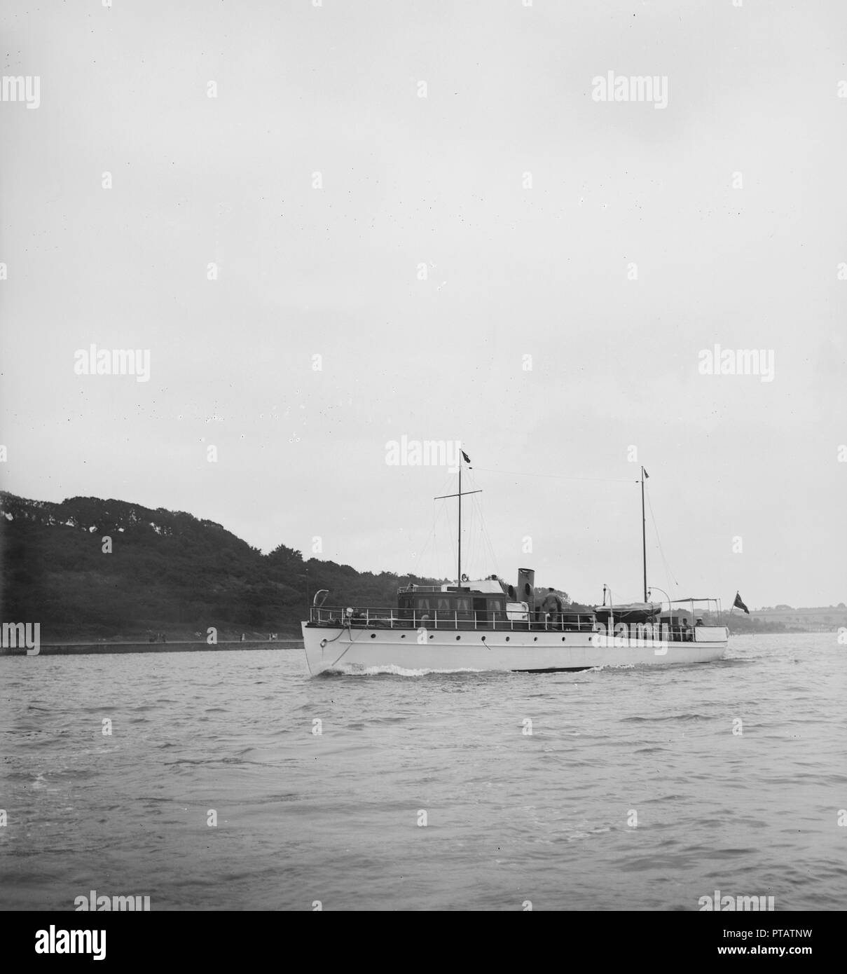 The 30 ton motor yacht 'Scaramouche', 1934. Creator: Kirk & Sons of ...