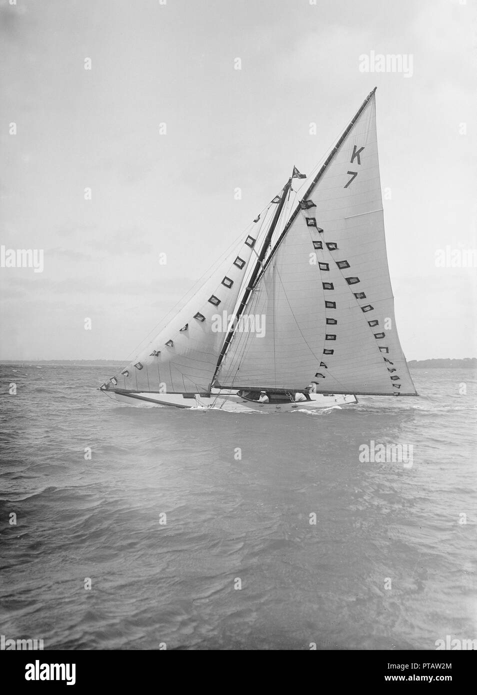 Gunter rig sailing hi-res stock photography and images - Alamy