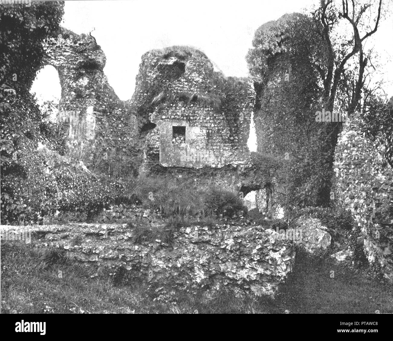 The fortification of wolvesey hi-res stock photography and images - Alamy