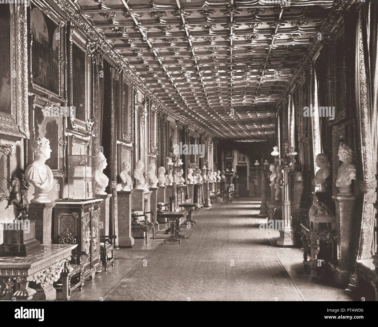 Windsor castle interior decoration hi-res stock photography and images ...