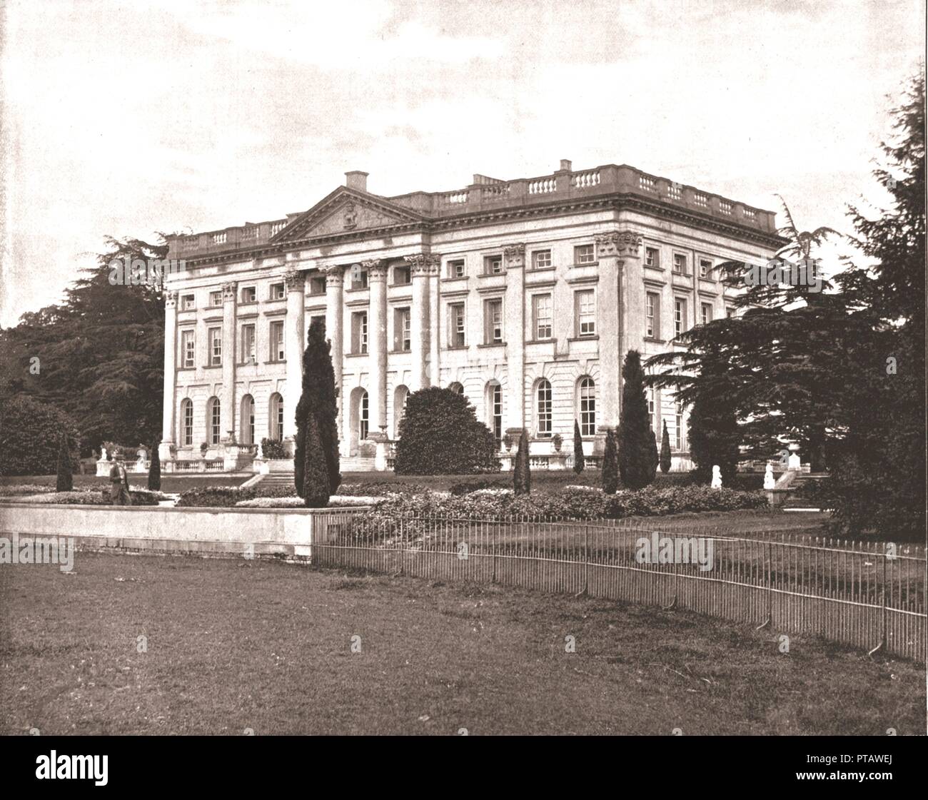 Palladian mansion photograph hi-res stock photography and images - Alamy