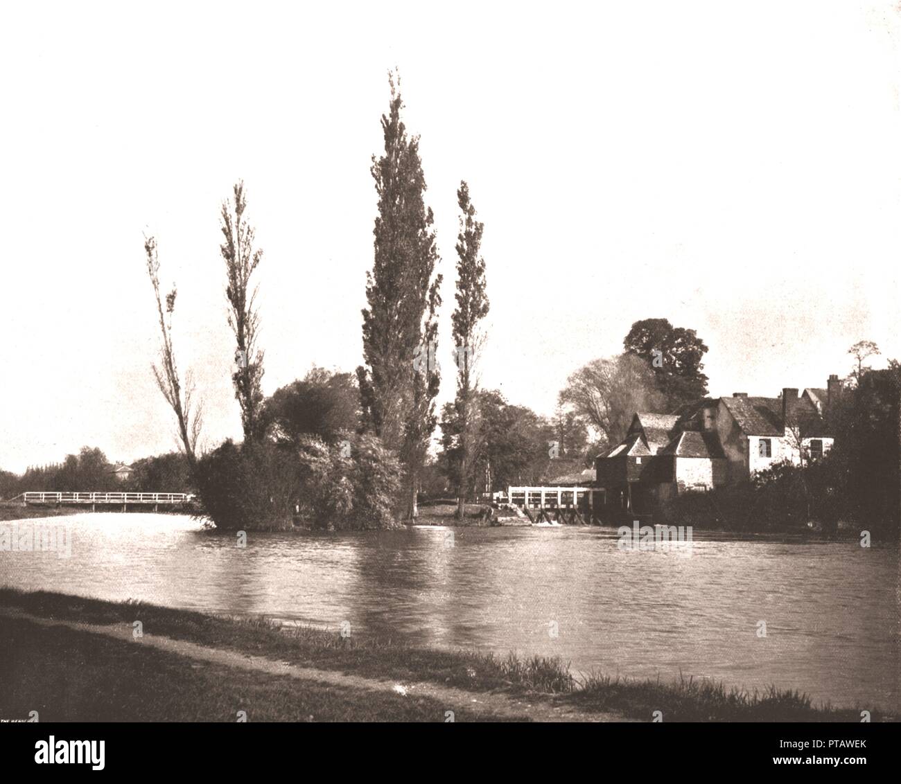 Black and white oxfordshire travel hi-res stock photography and images ...