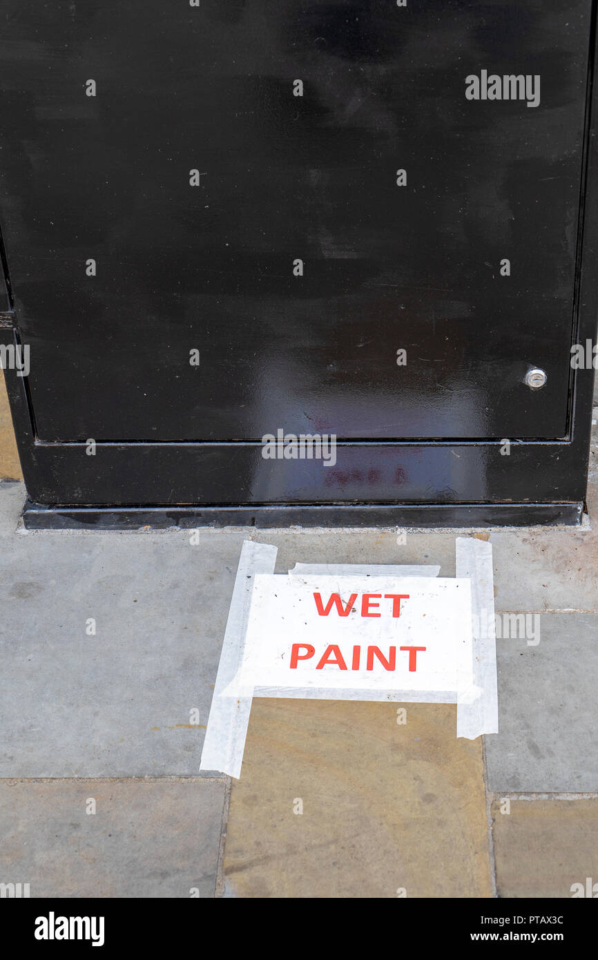 Wet paint warning sign hi-res stock photography and images - Alamy