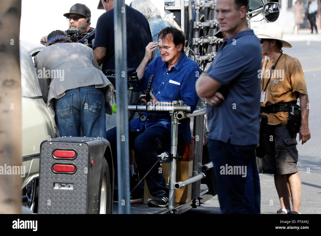 Quentin tarantino on set hi-res stock photography and images - Alamy