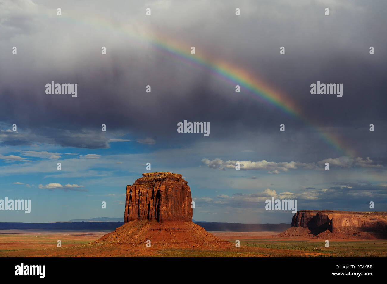 Rainbow over monument valley hi-res stock photography and images - Alamy