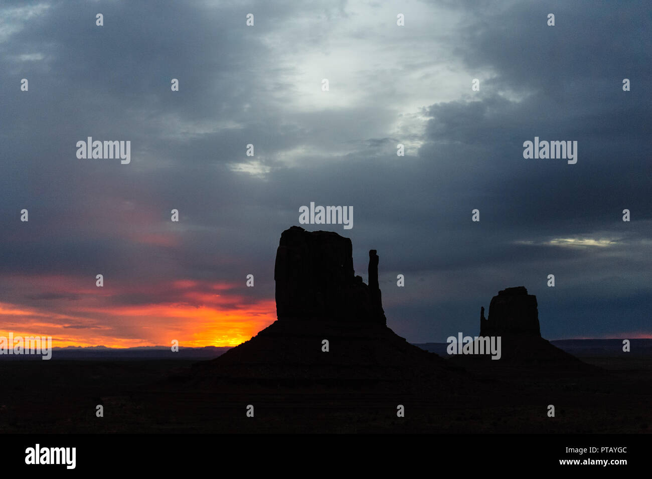 Sunrise over Monument Valley Stock Photo - Alamy