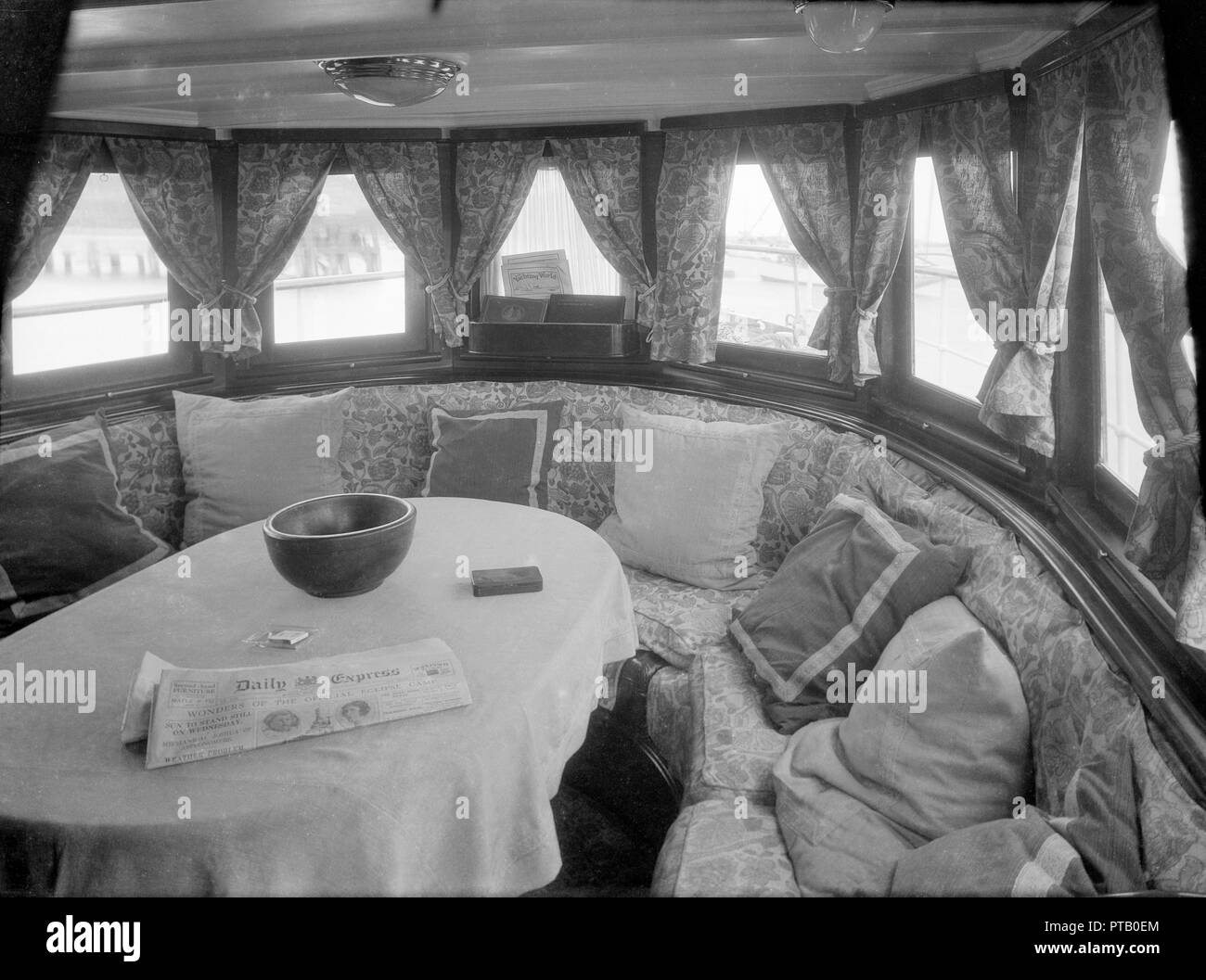Scaramouche boat hi-res stock photography and images - Alamy