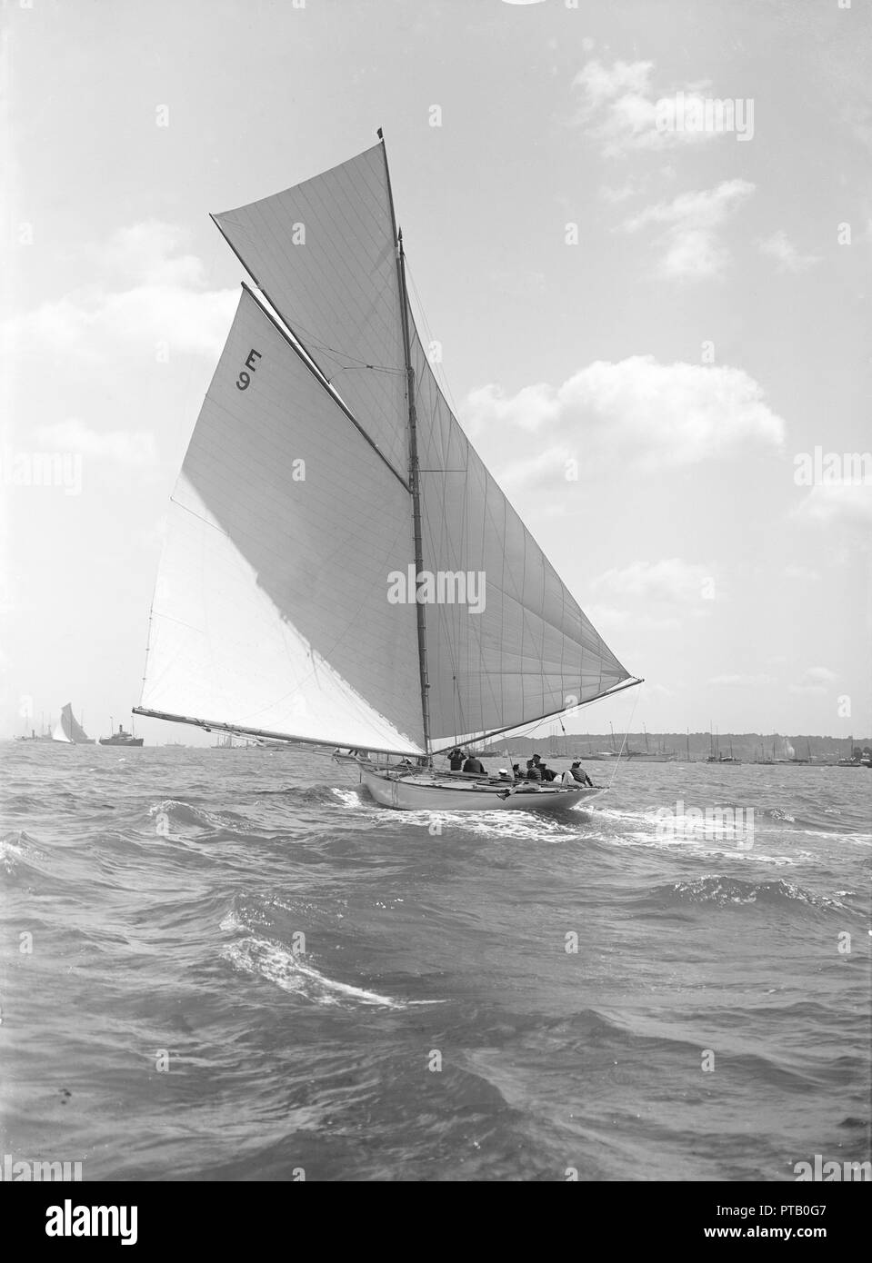 'Davo III', a 12 Metre class sailing yacht, runs before the wind, 1911 ...
