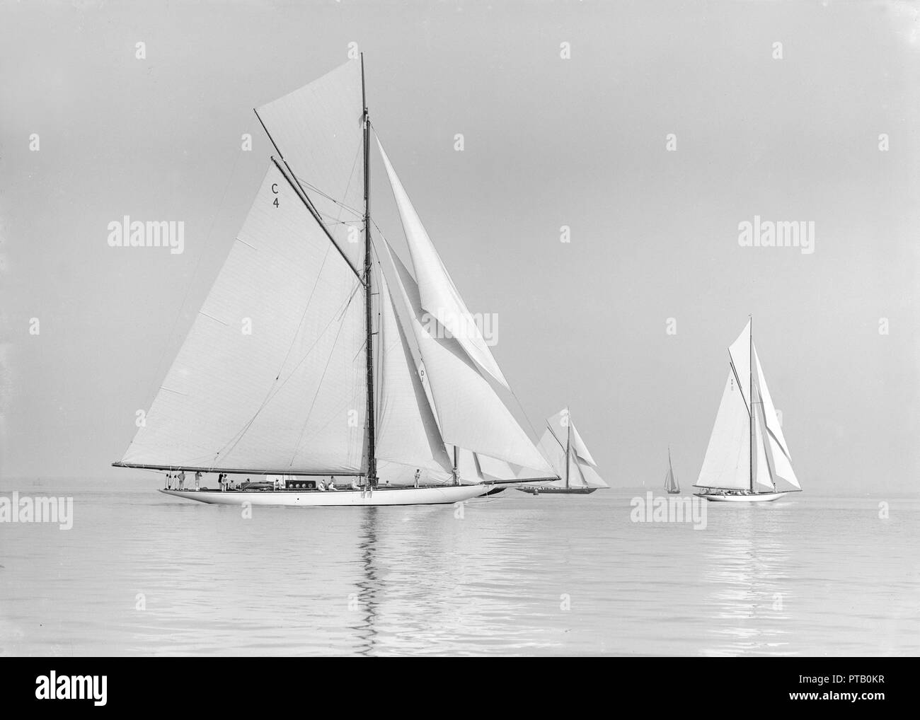 'Norada', 'Britannia' & 'Maudrey' sailing in gentle winds, 1913 ...