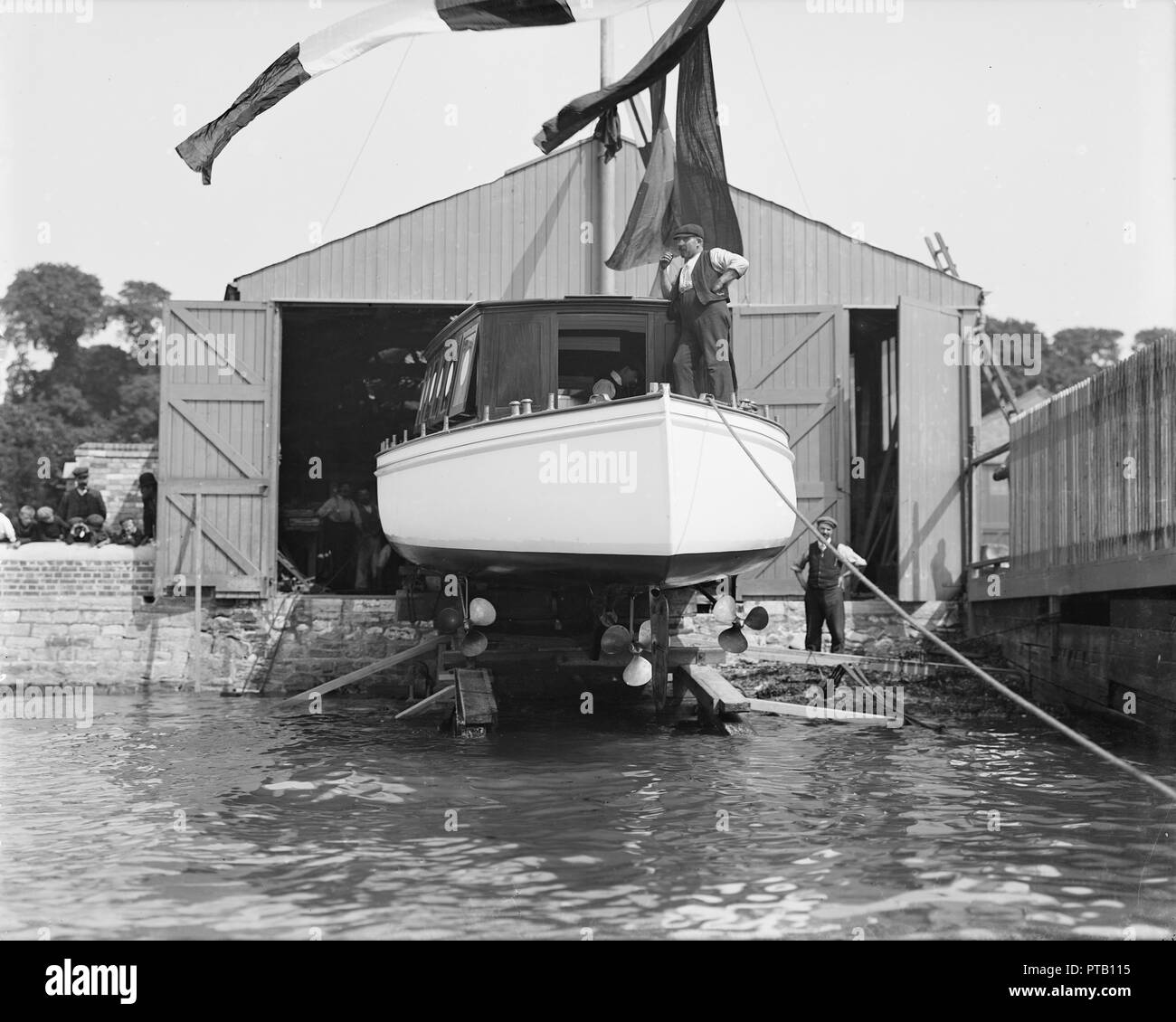 Slipway launch hi-res stock photography and images - Alamy