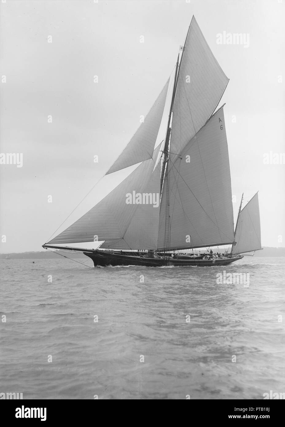 Sailboat yawl sailing hi-res stock photography and images - Alamy
