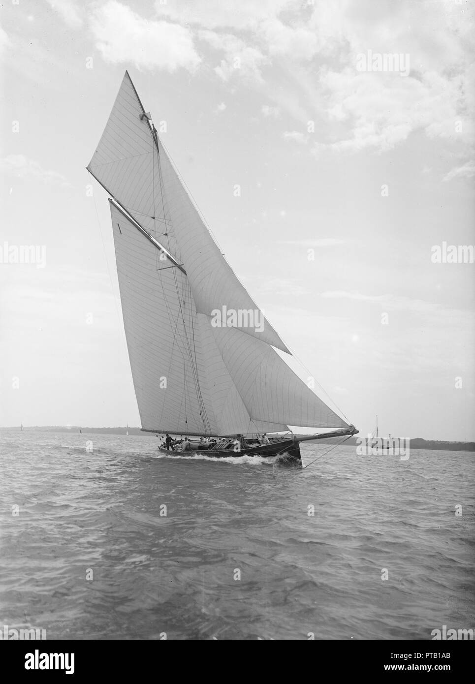 The gaff rigged cutter 'Bloodhound' sailing close-hauled, 1911. Creator ...