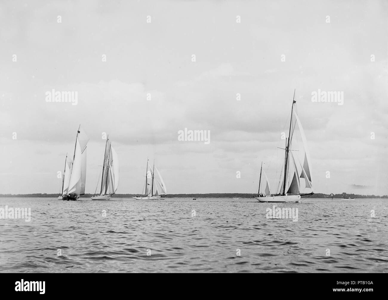 Rys start line hi-res stock photography and images - Alamy