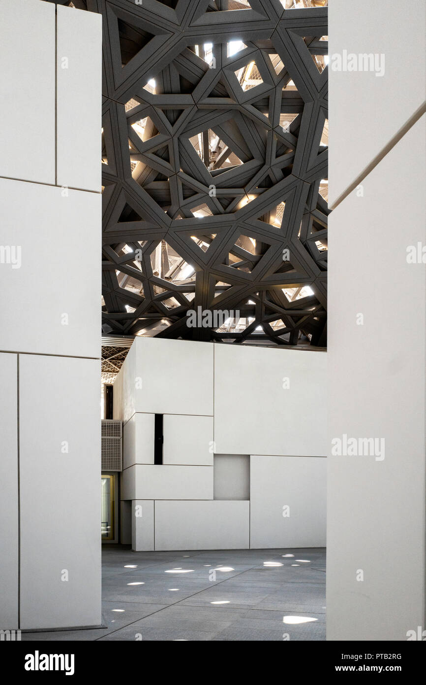 Lattice roof structure hi-res stock photography and images - Alamy