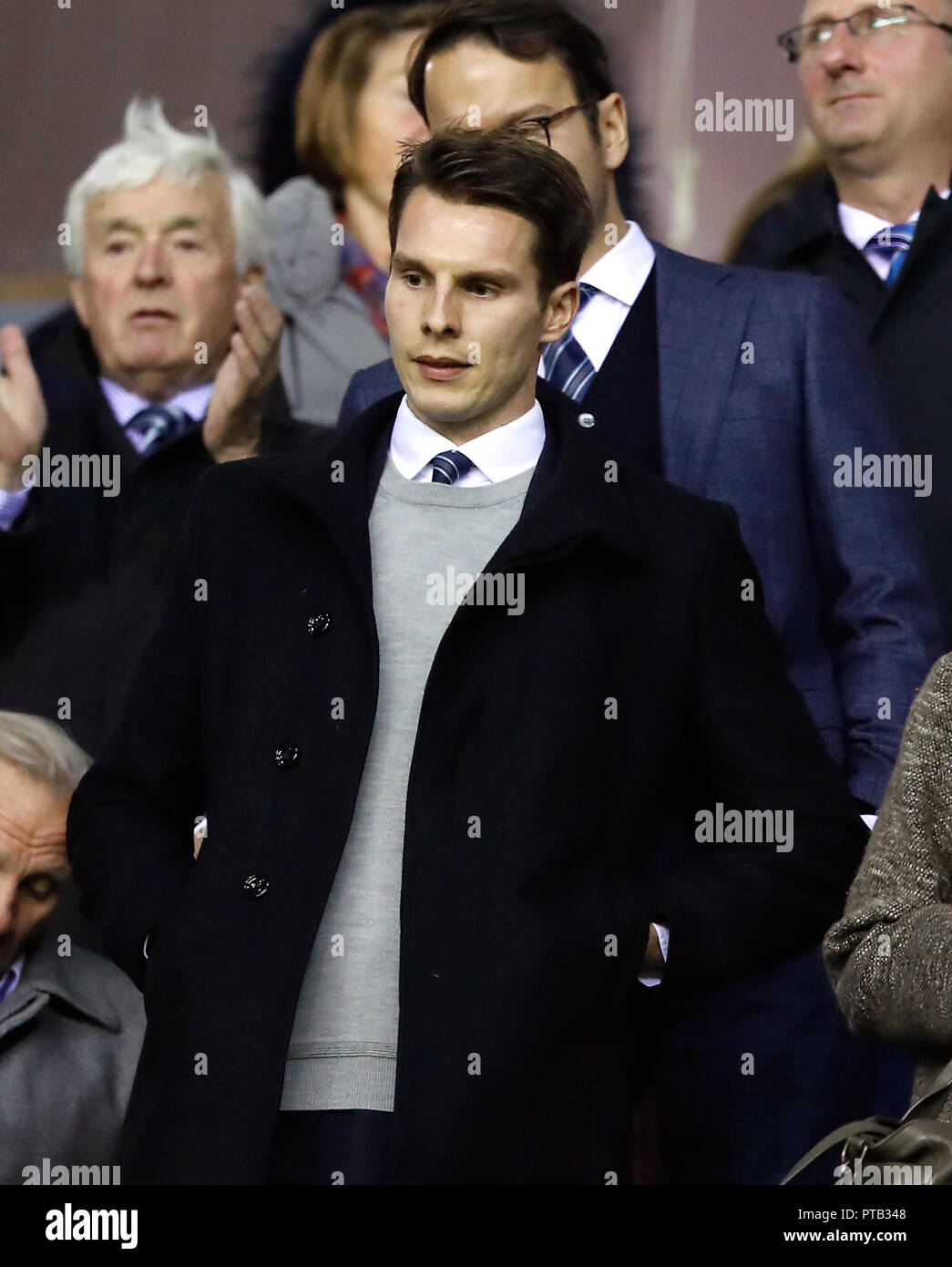 David sharpe hi-res stock photography and images - Alamy