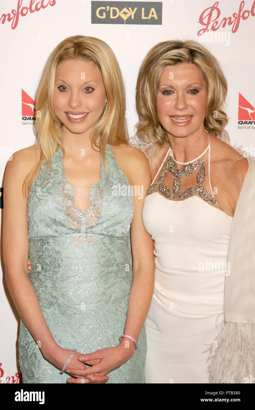 Chloe rose olivia newton john 01 14 06 gday la hi-res stock photography ...