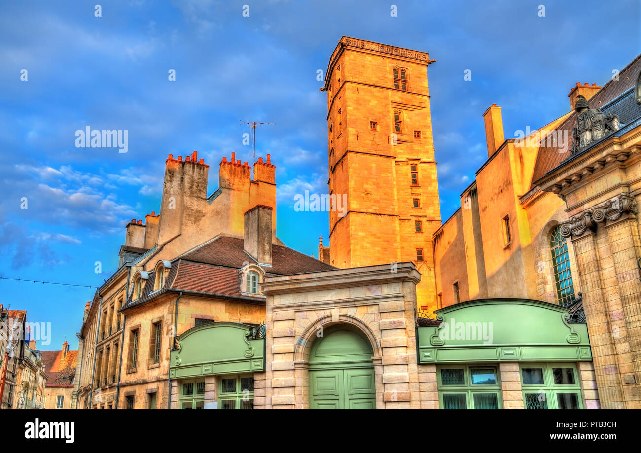 Traditional buildings in the Old Town of Dijon, France Stock Photo - Alamy