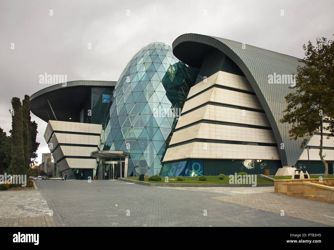 Baku architecture hi-res stock photography and images - Alamy