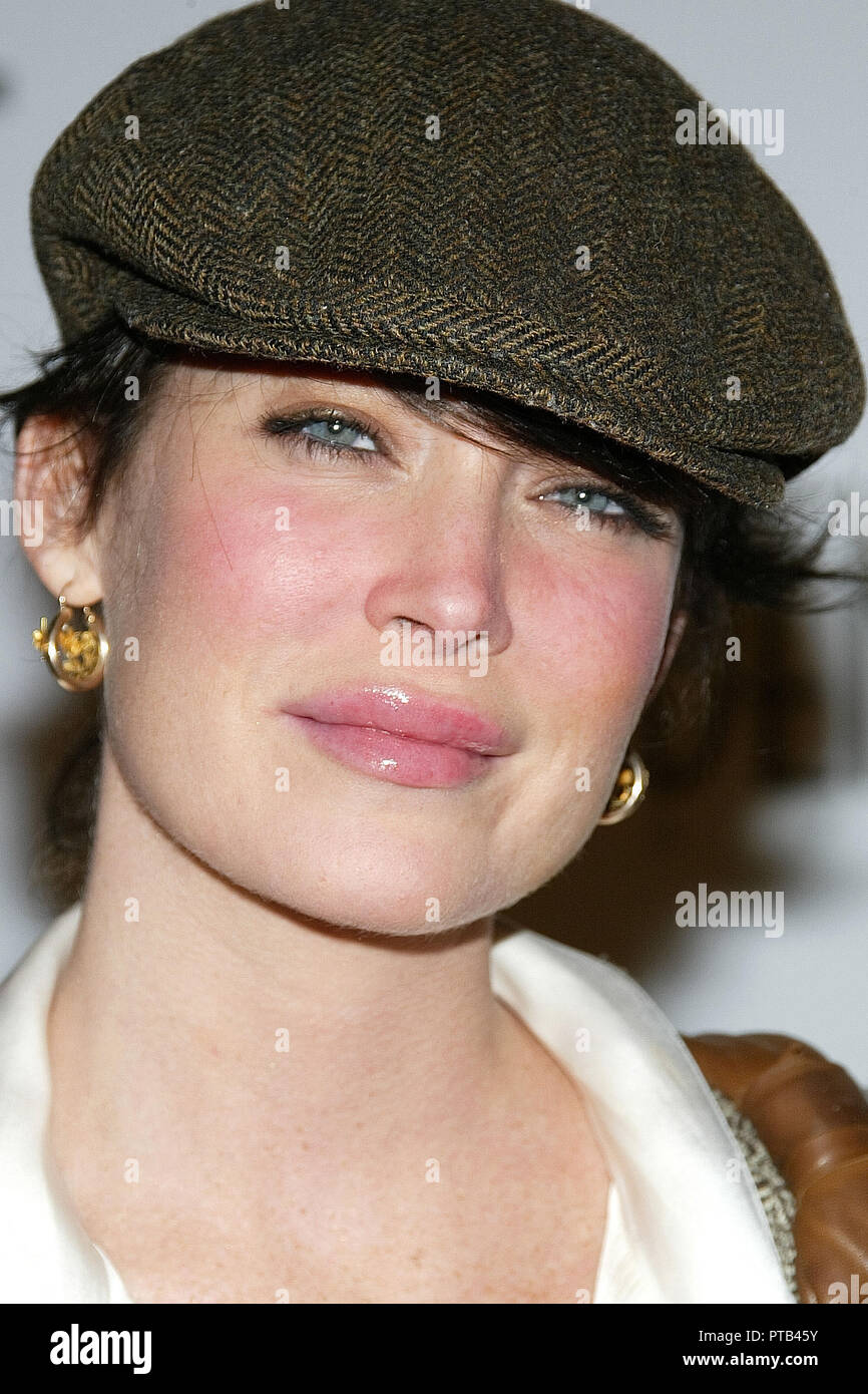 Lara Flynn Boyle 11/04/2004 AFTER THE SUNSET @ Grauman's Chinese ...
