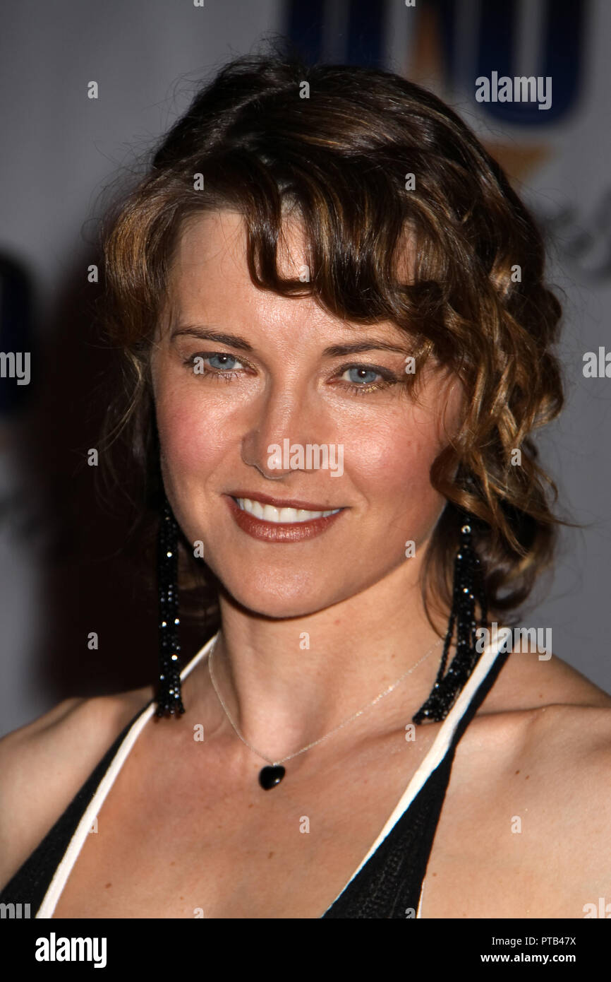 Lucy Lawless 02/22/09 "The 19th Annual Night of 100 Stars" @ Beverly ...