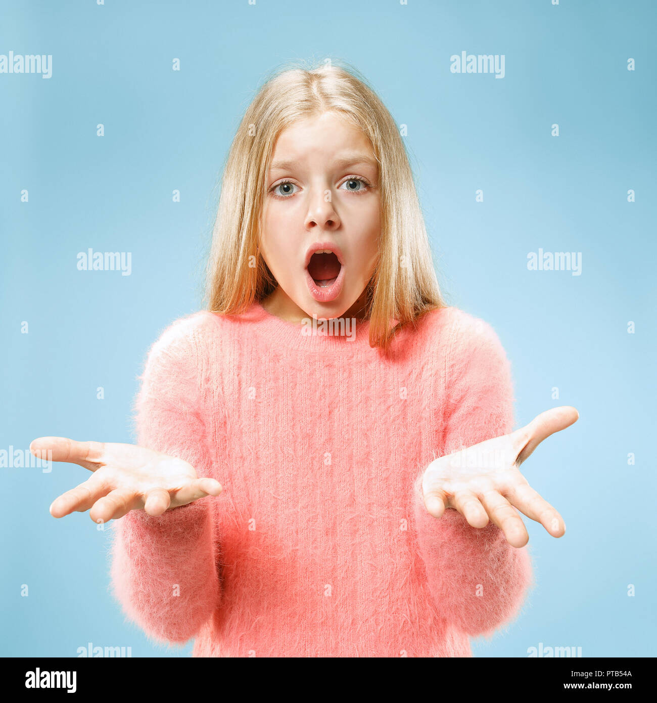 Quizzical expression teen hi-res stock photography and images - Alamy