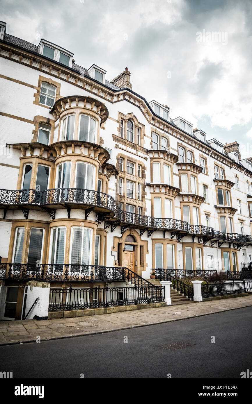 Victorian bay windows hi-res stock photography and images - Alamy
