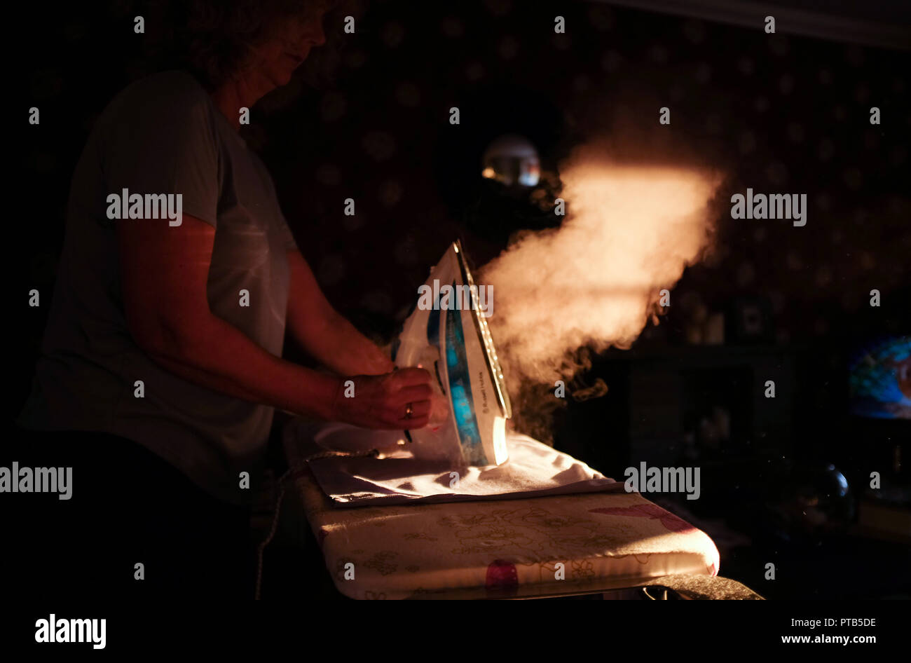 Steam iron hi-res stock photography and images - Alamy