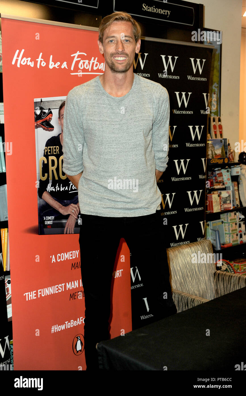Peter crouch book hi-res stock photography and images - Alamy