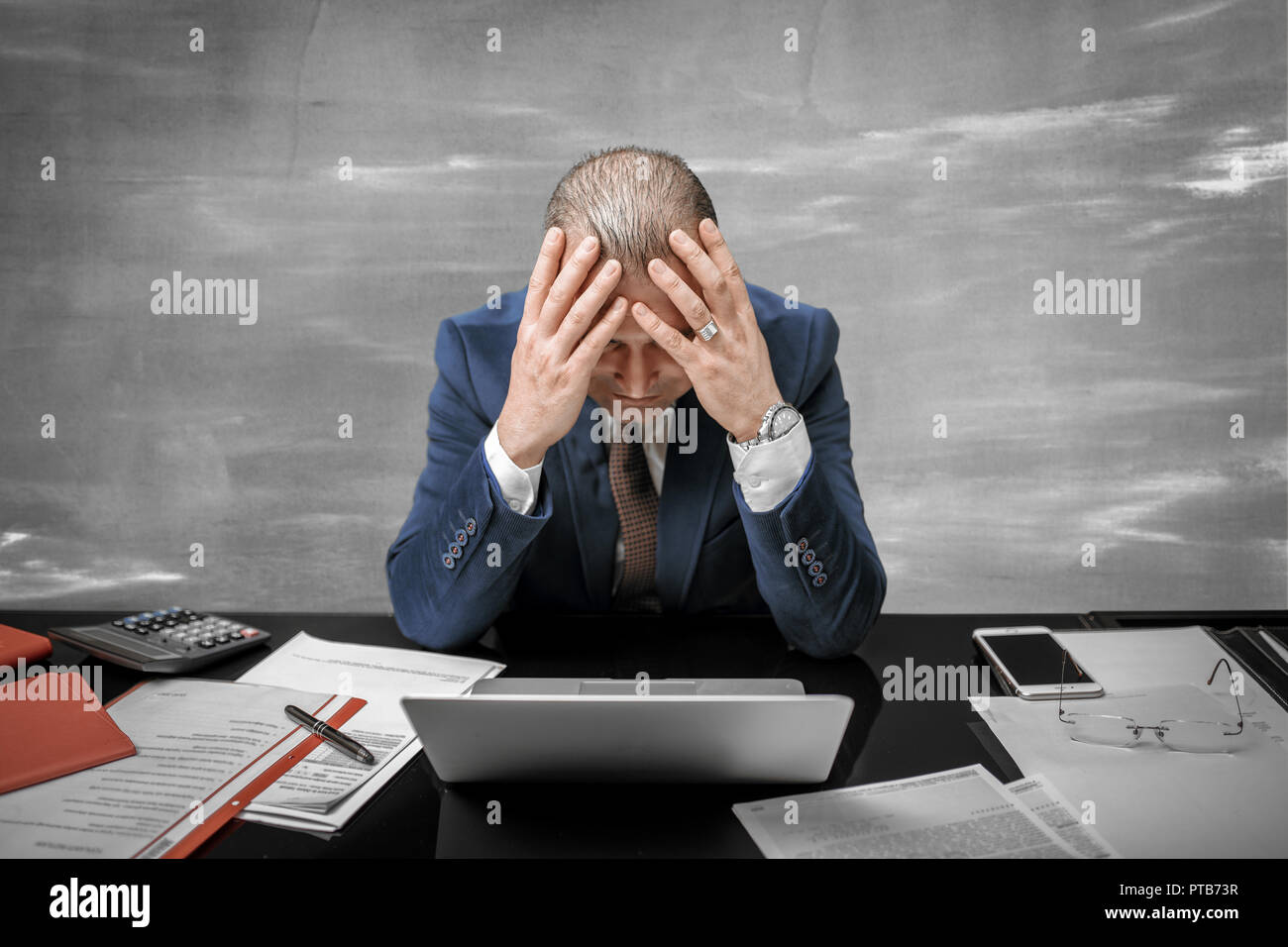 Feeling lost hi-res stock photography and images - Alamy