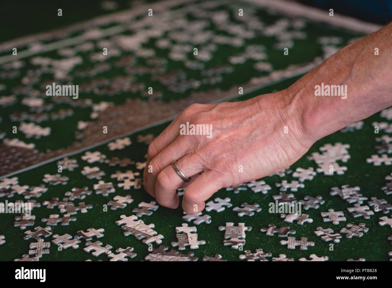 Senior puzzle hi-res stock photography and images - Alamy