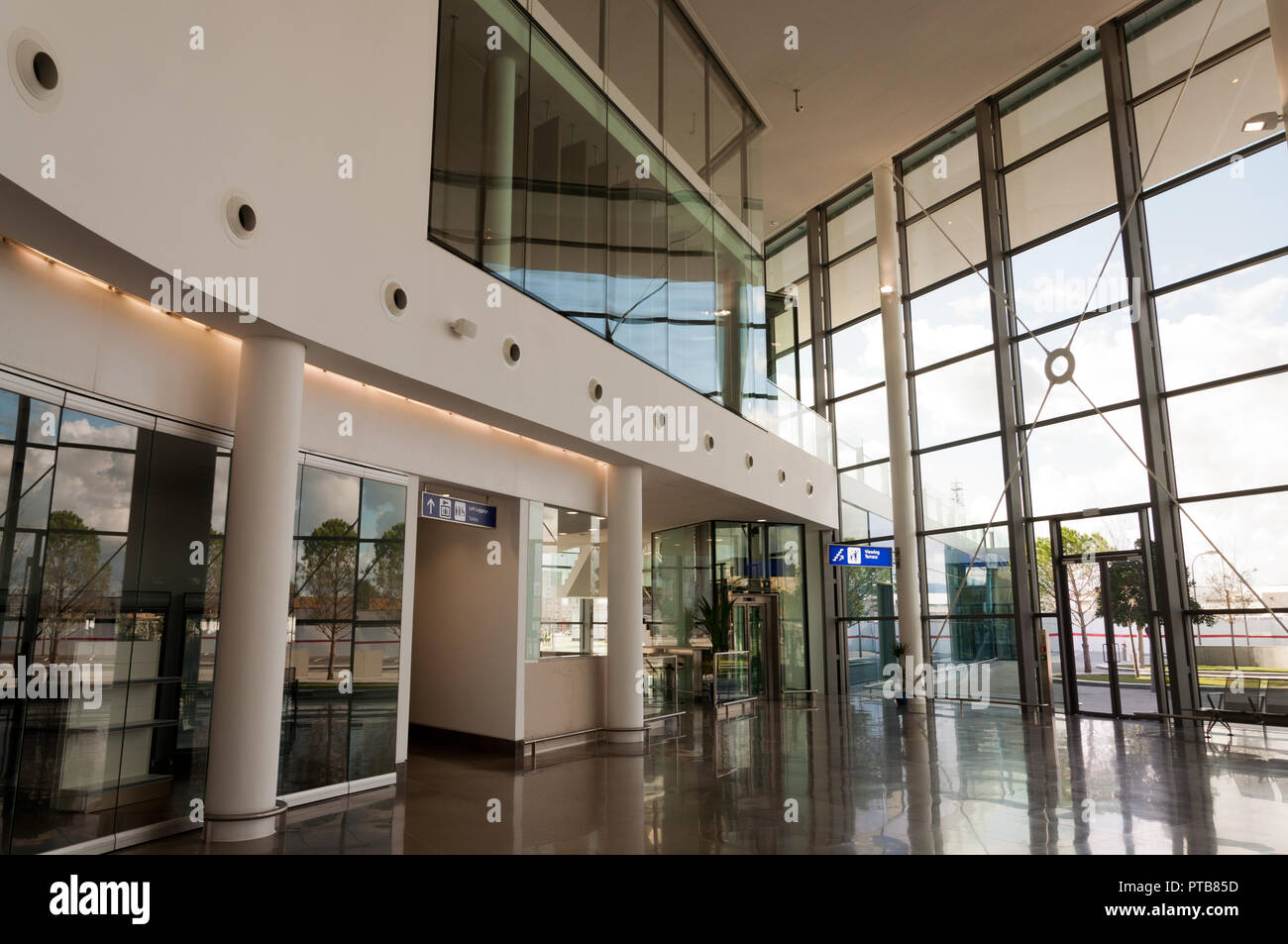 Main reception area in the new International Airport Terminal in ...