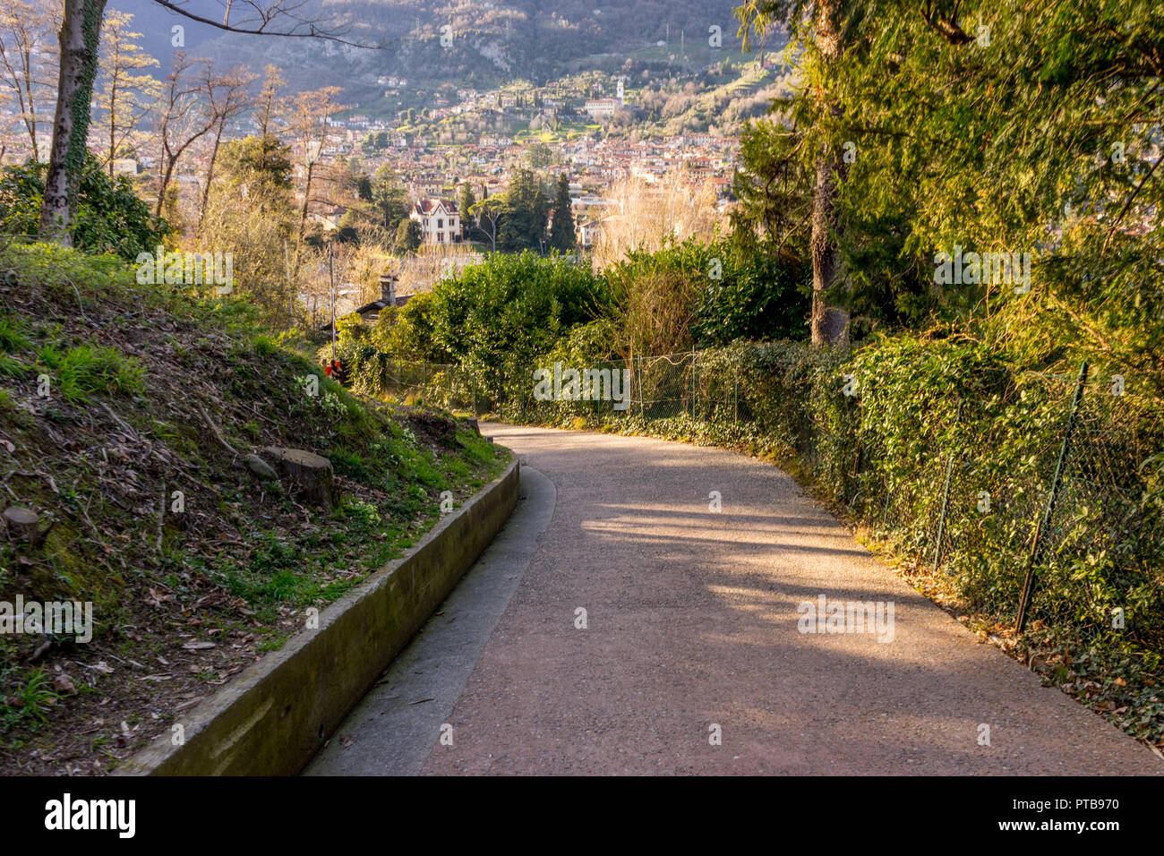 Como Hill Road High Resolution Stock Photography and Images - Alamy