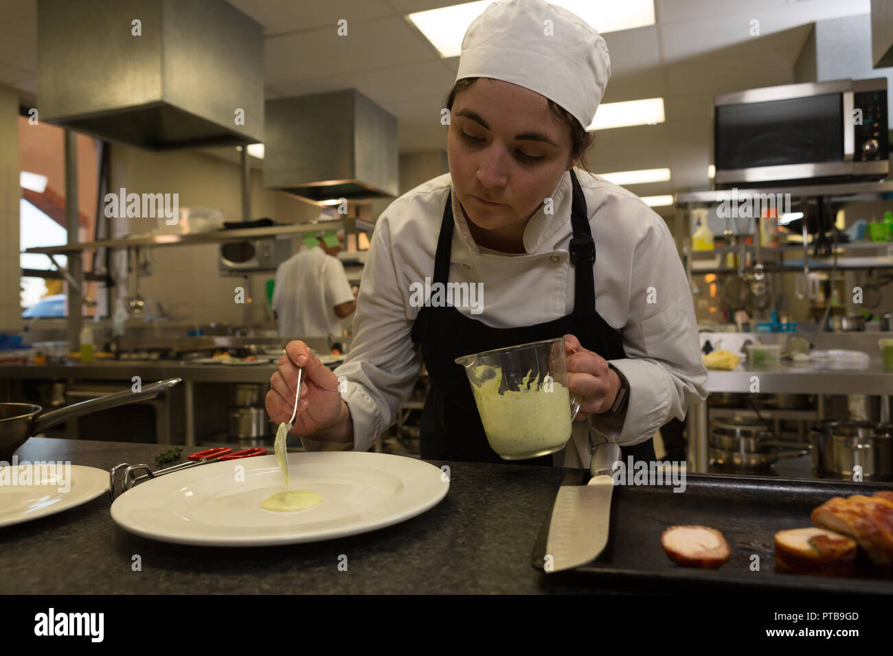 Sauce plate hi-res stock photography and images - Alamy