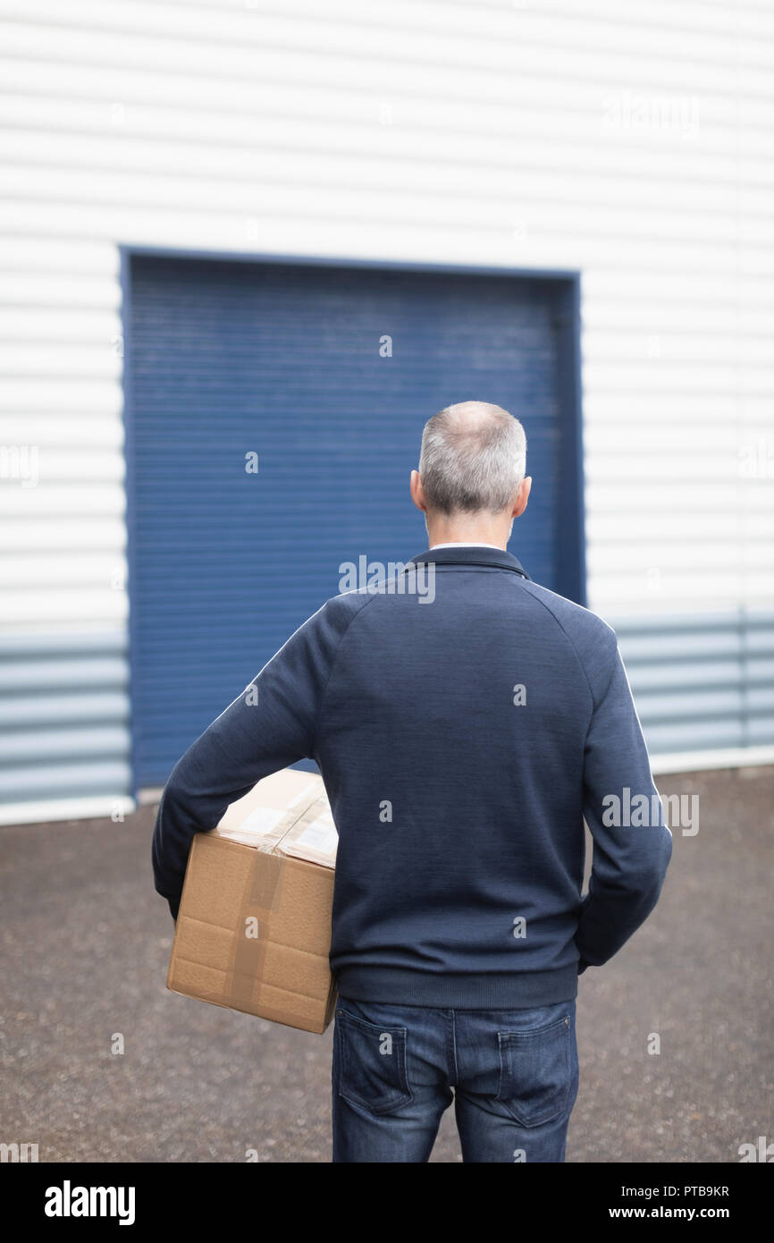 Parcel distribution warehouse hi-res stock photography and images - Alamy