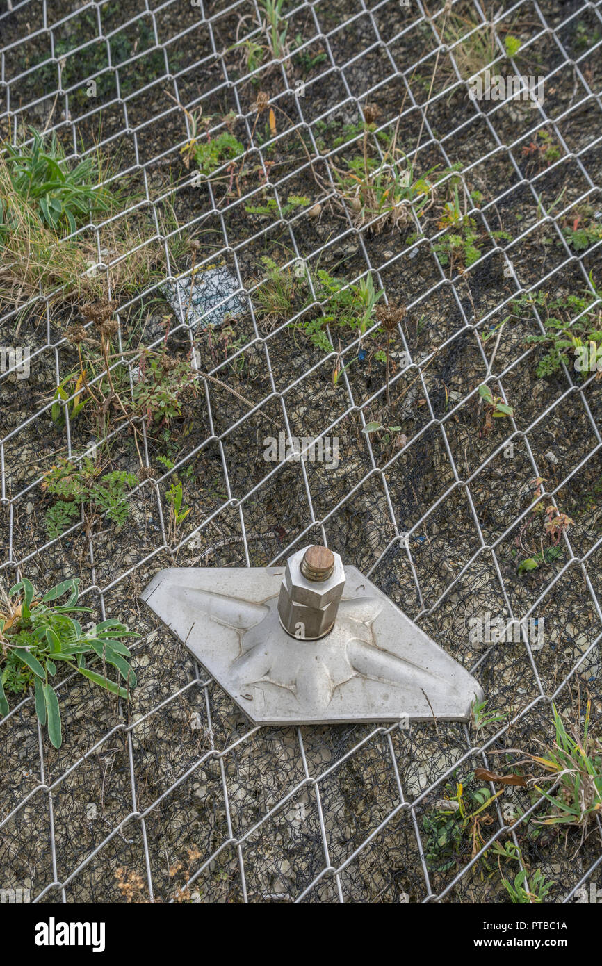 Chain link rockfall netting hi-res stock photography and images - Alamy
