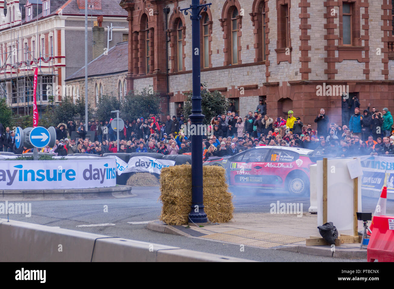 Car rally finish hi-res stock photography and images - Alamy