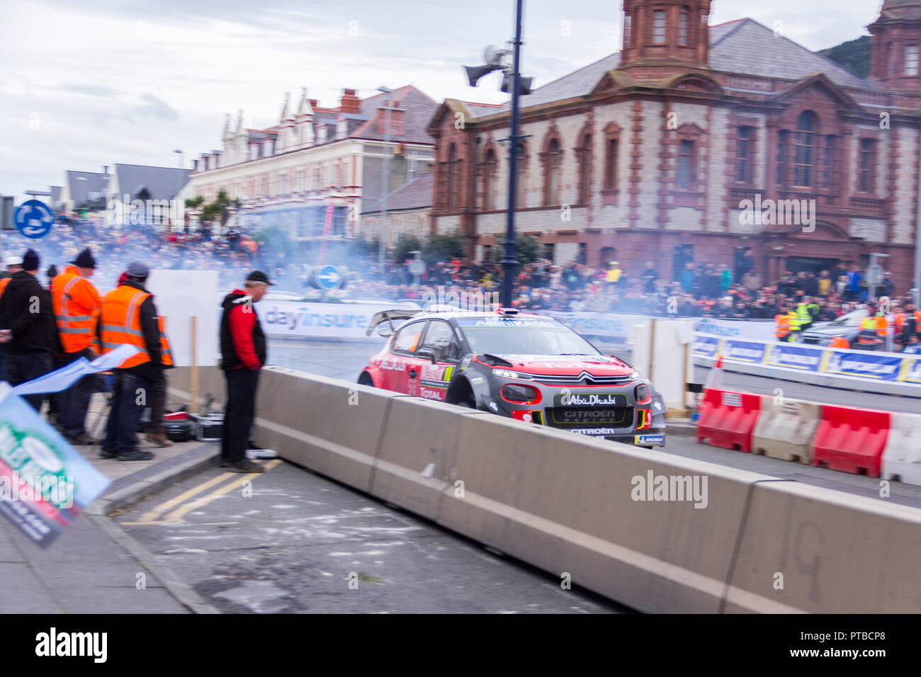 Car rally finish hi-res stock photography and images - Alamy
