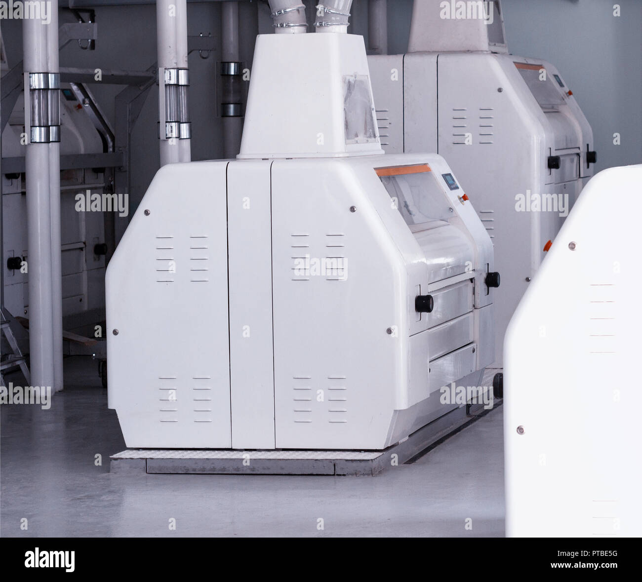 Modern plant for the production of food flour and cereals, equipment ...