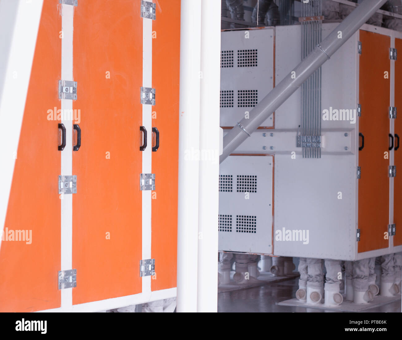 Flour factory hi-res stock photography and images - Alamy