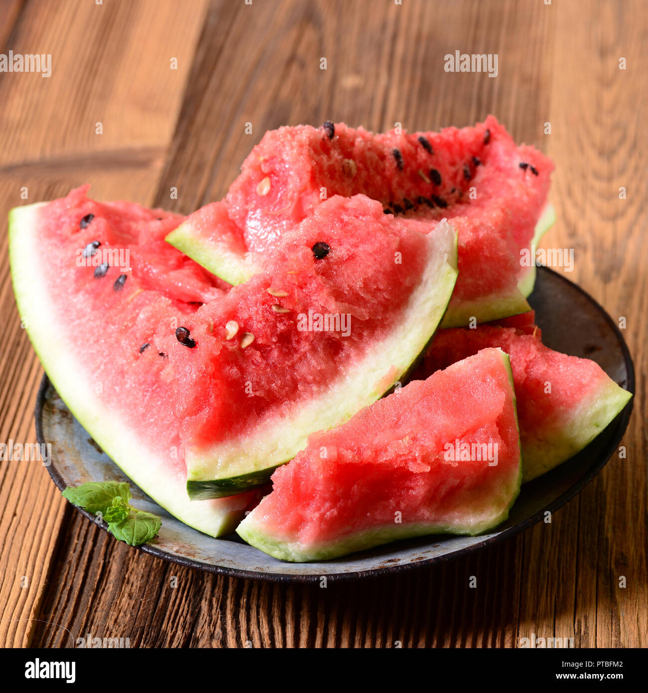 Cracked Watermelon High Resolution Stock Photography and Images - Alamy
