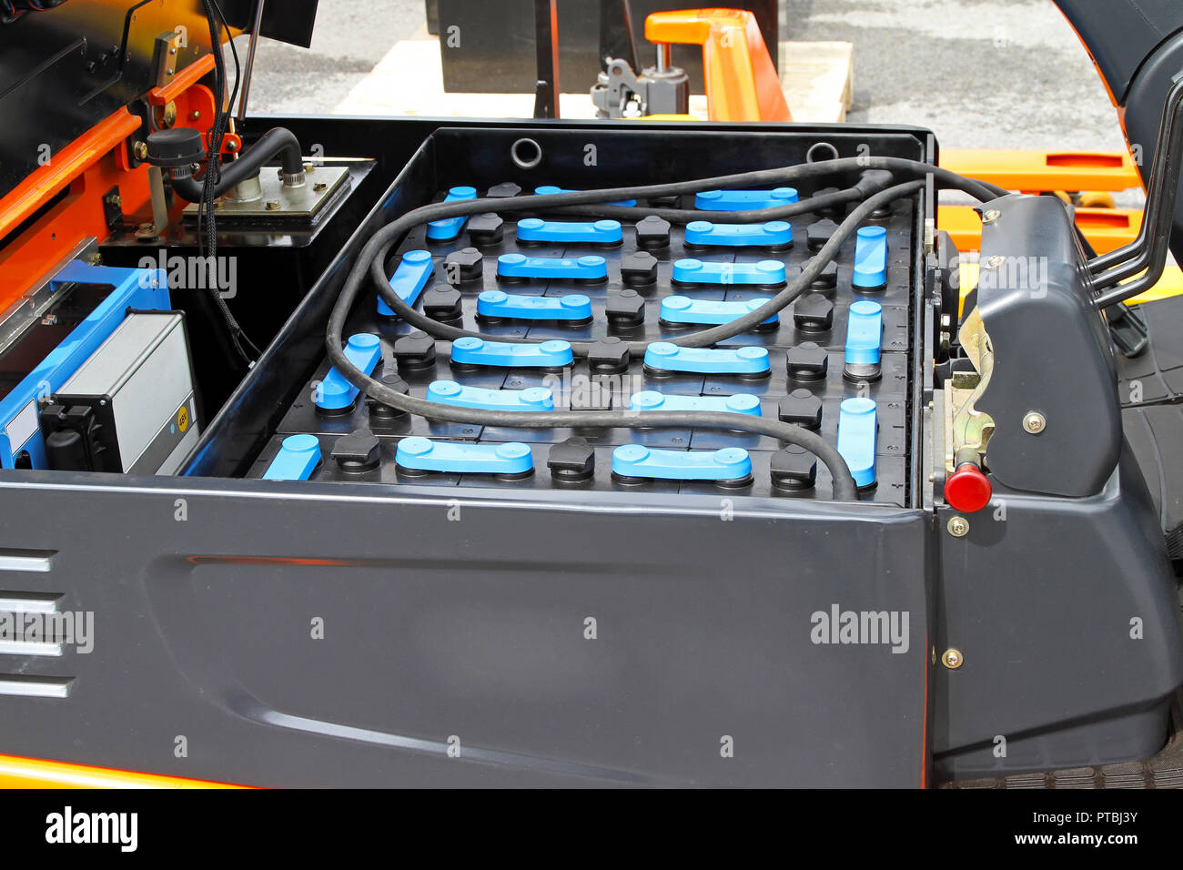 Changeable battery module for commercial forklift transportation Stock ...